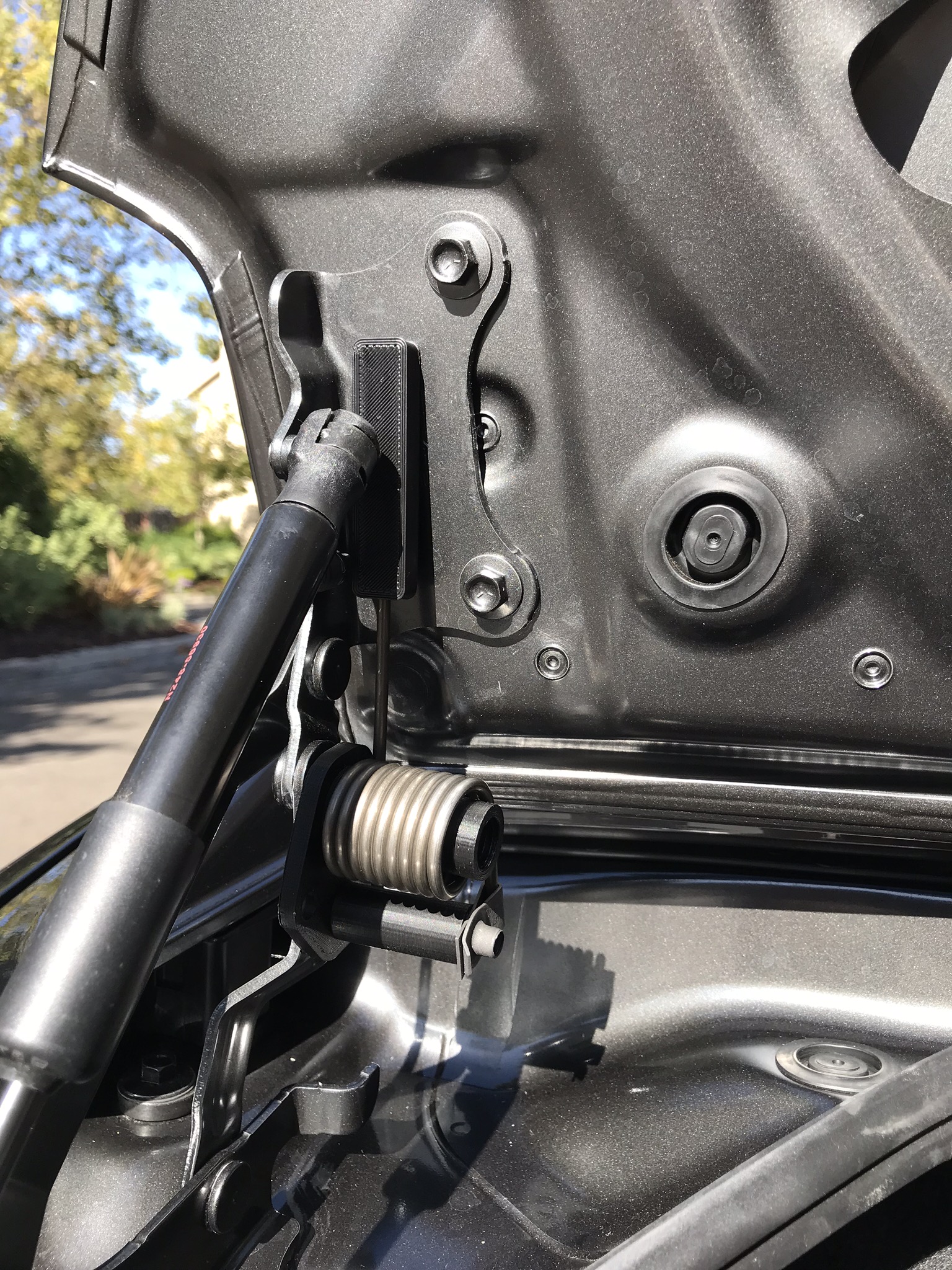 Trunk lid popper | Gadgets for my MX-5 Miata (ND)
